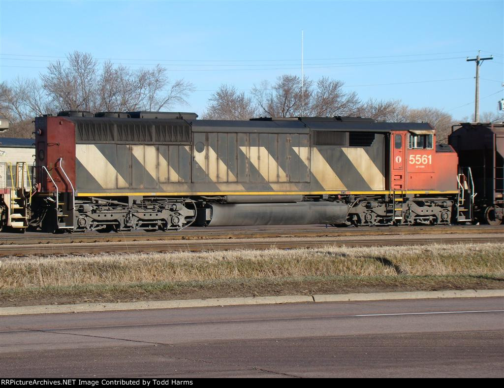 CN 5561